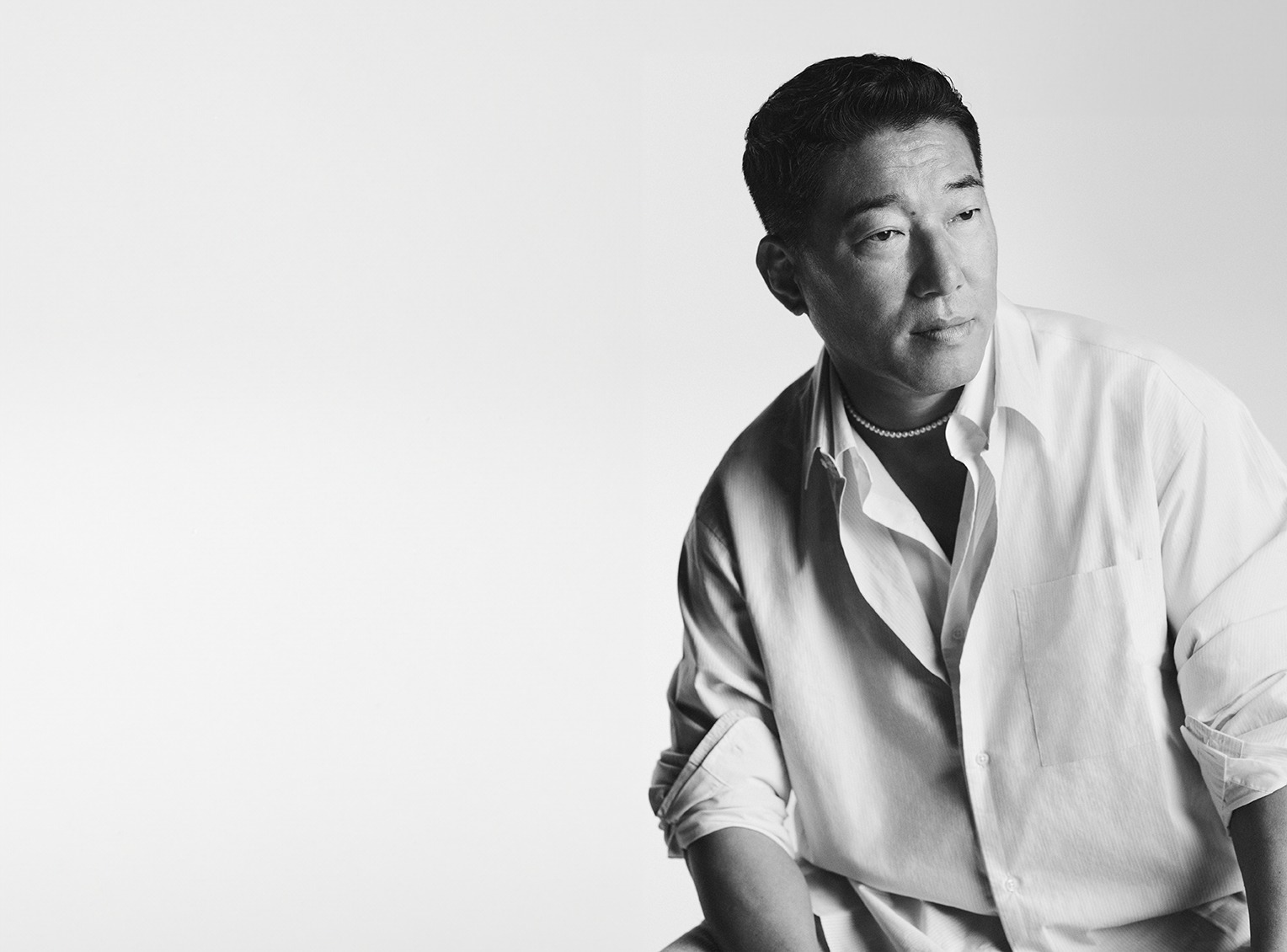 Hun Kim: Der kreative Kopf hinter KARL LAGERFELD - Fashion Guide Magazin